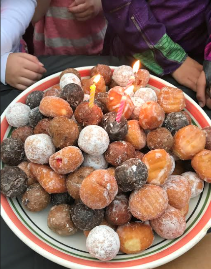 Dunkin Donuts Munchkins – Homemade Delish